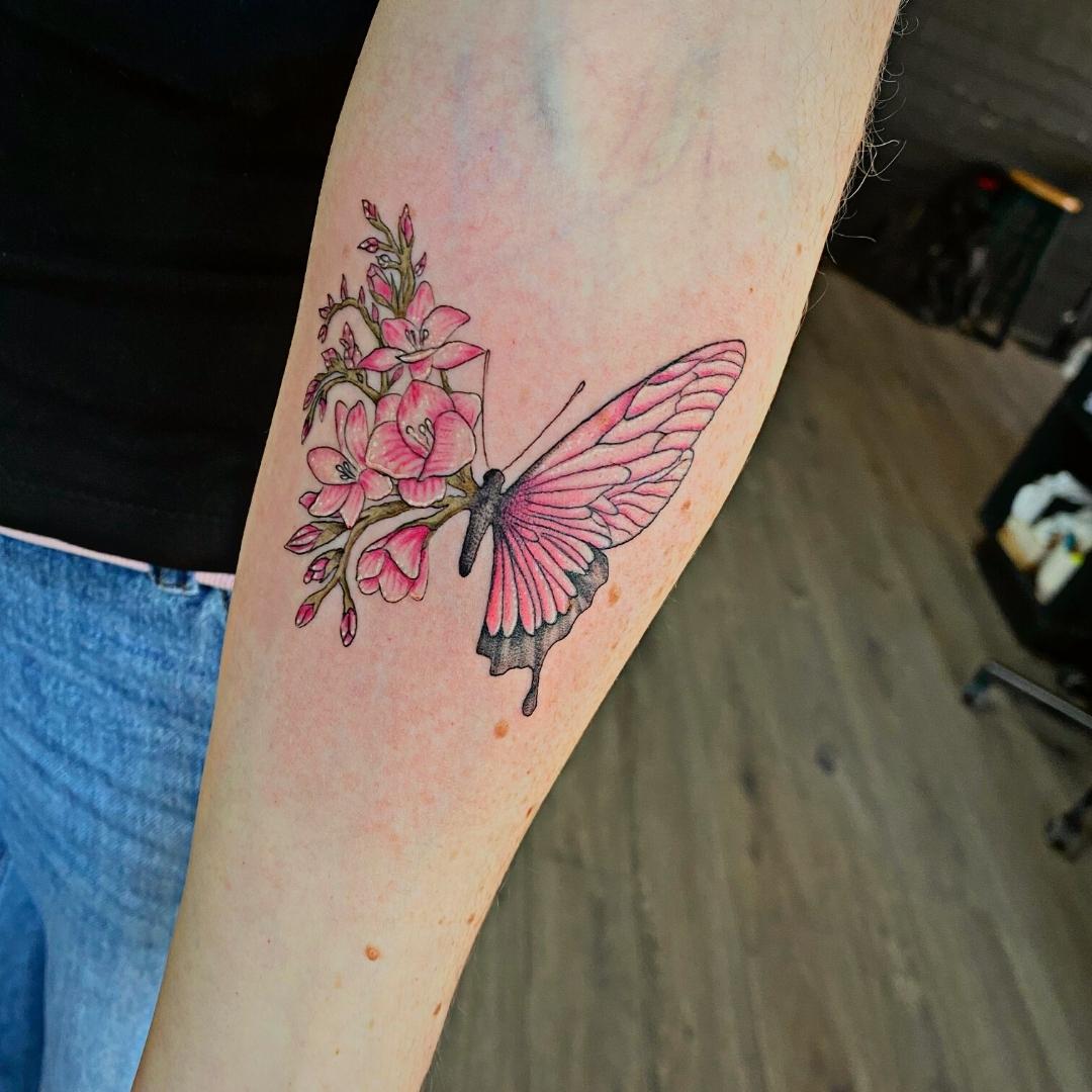 Tatouage papillon : quel style choisir ? quelle signification